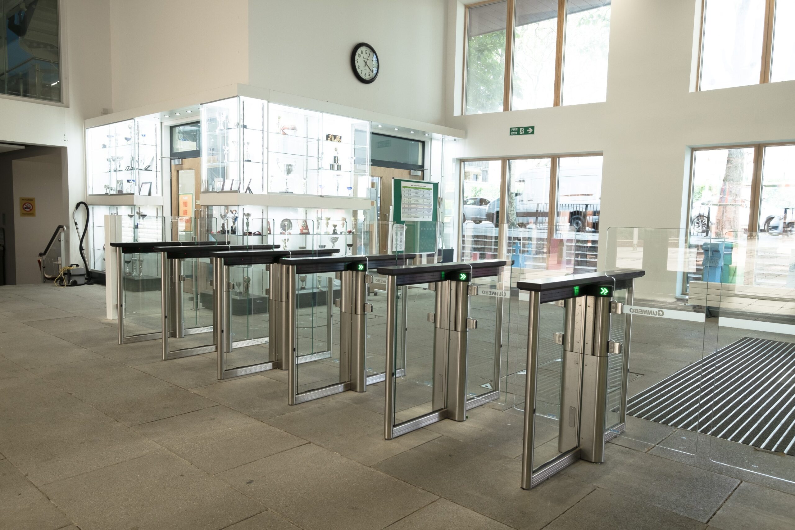 Newham 6th Form College - Woodland Corporate Interiors Ltd