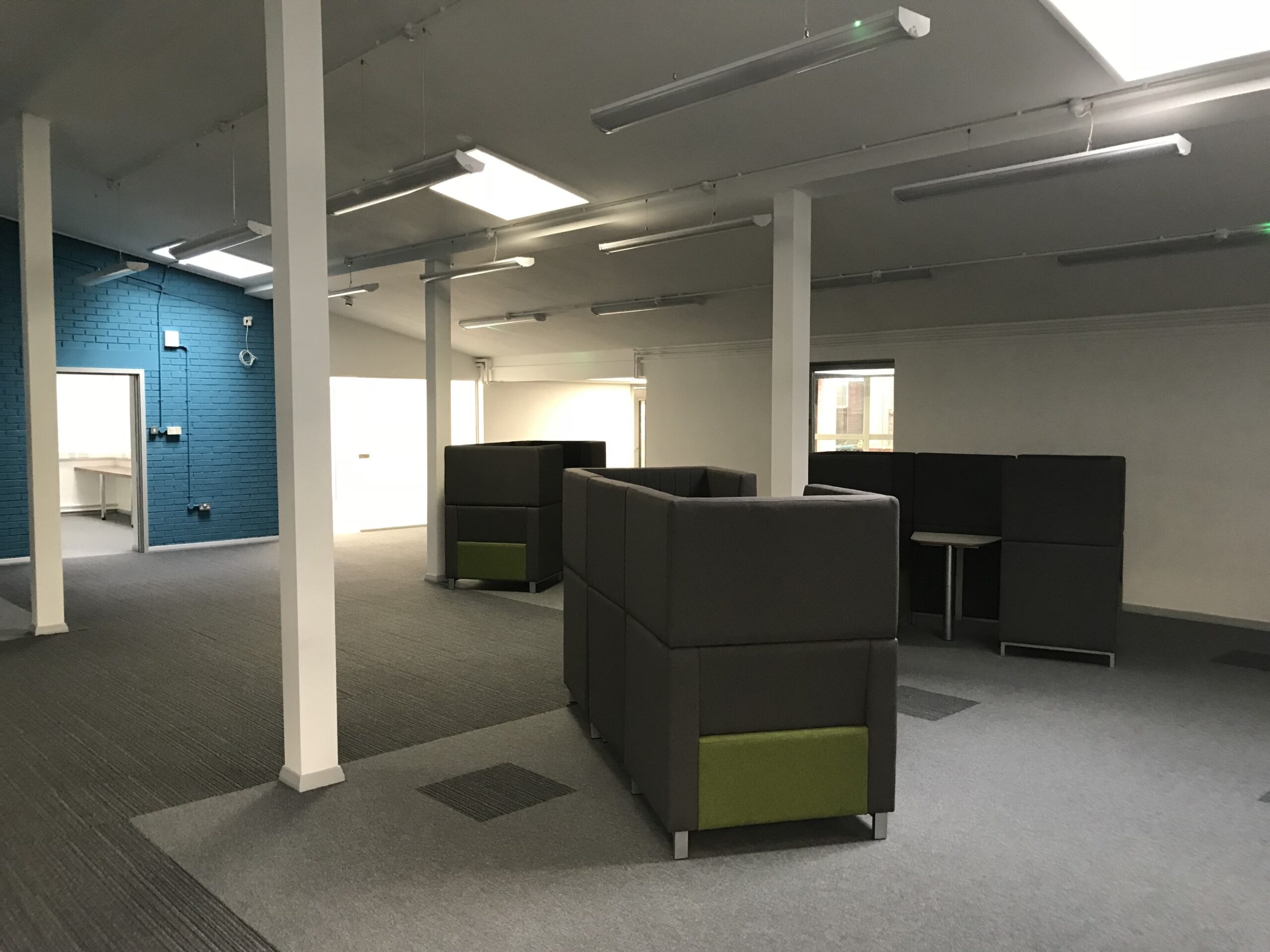 Newham 6th Form College - Woodland Corporate Interiors Ltd