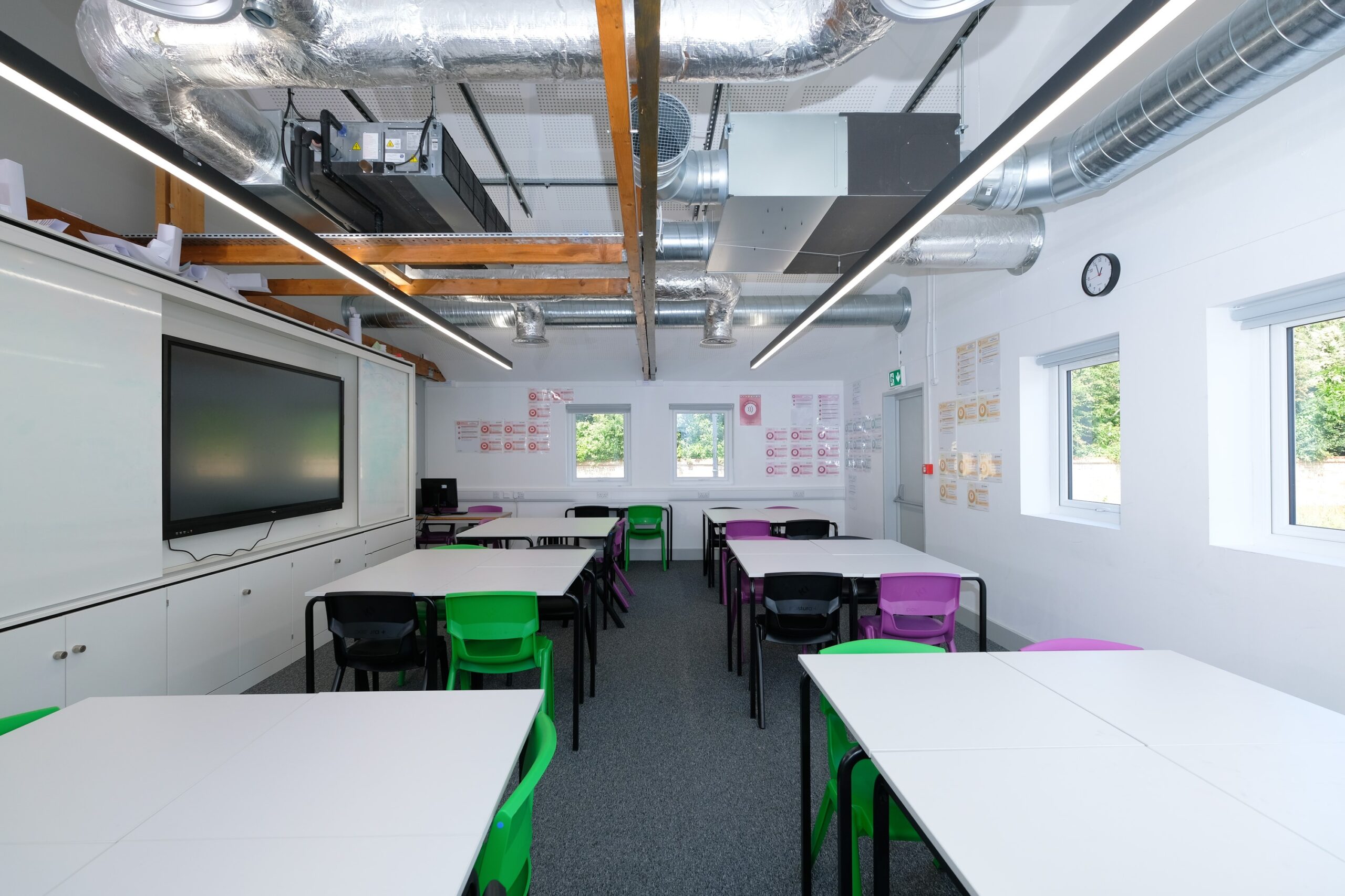 Newham 6th Form College - Woodland Corporate Interiors Ltd